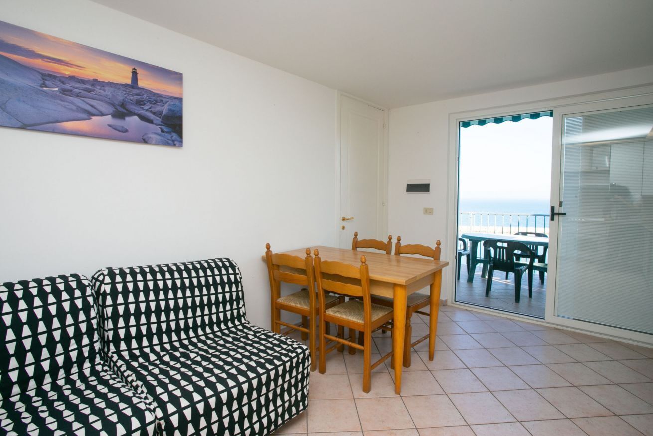 N033 - Numana, Two-room Apartment With Wonderful Terrace Overlooking The Sea - Numana