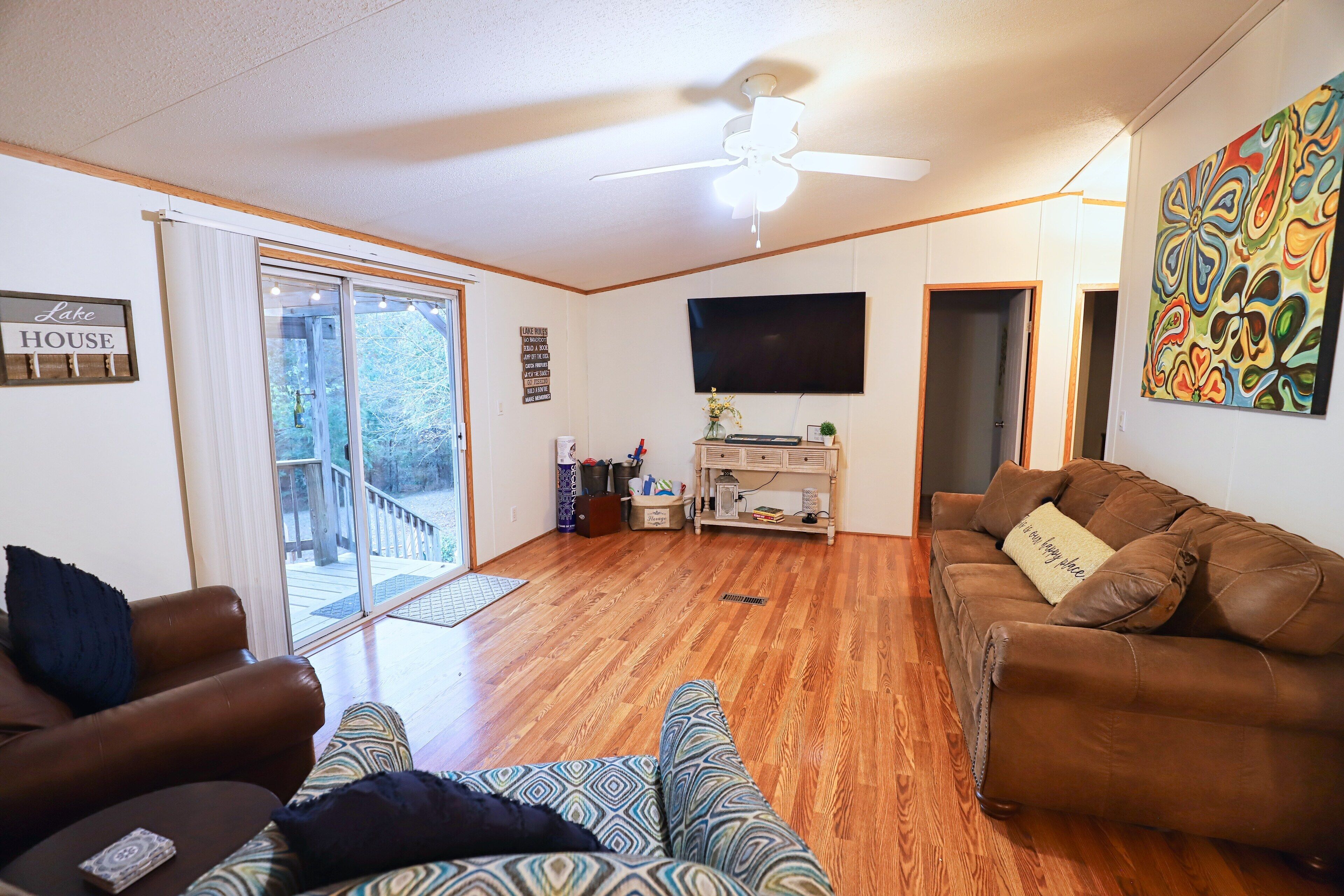 Infinity Game Table, Shuffleboard, Pool Table! Come Enjoy The Amenities. - Kentucky