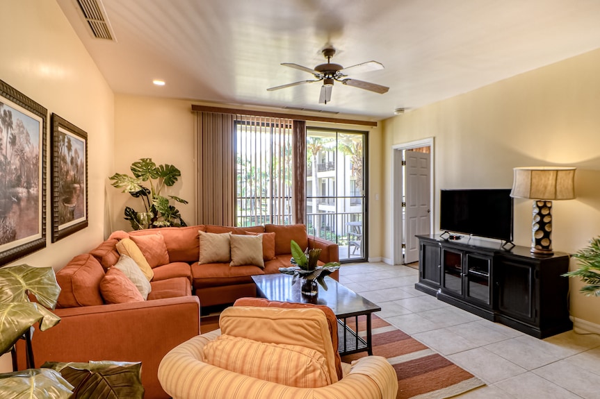 Dreamy Condo Near The Beach W Shared Pool/hot Tub, Private Balcony & Fast Wifi - Playa Hermosa
