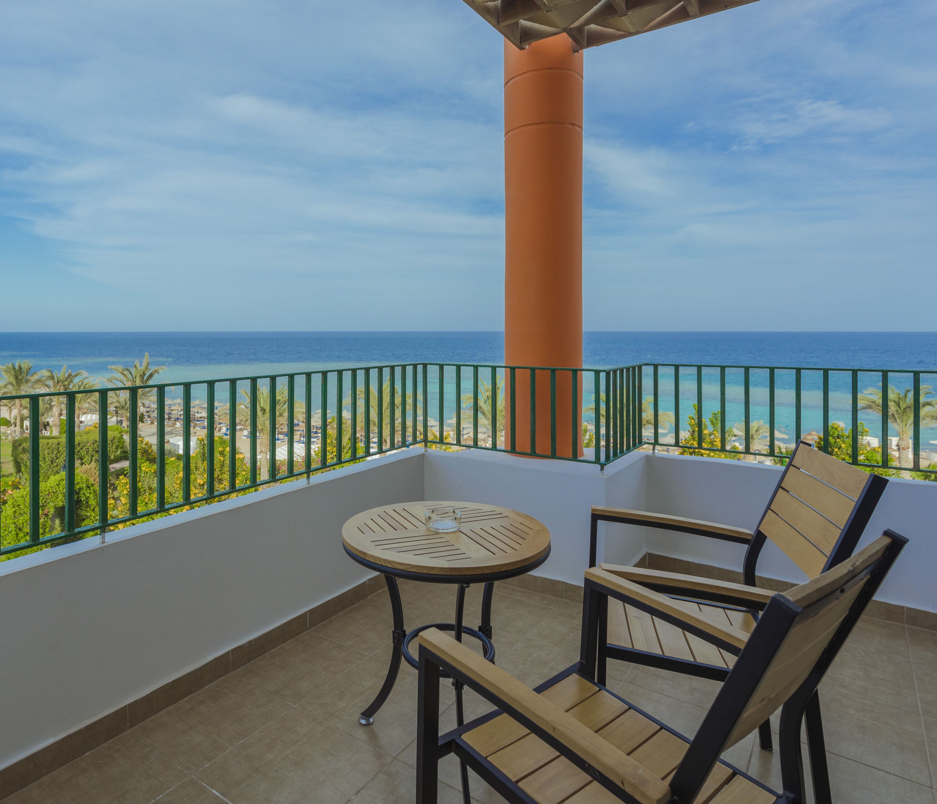 Quarto casal standard | Frigobar, cofres nos quartos, escrivaninha, cortinas blackout