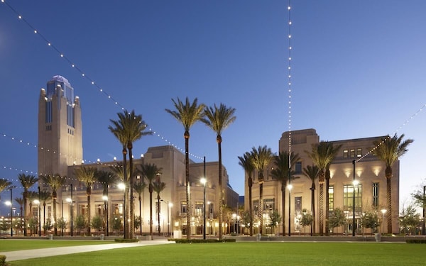 Feel Good And Fine In Las Vegas! 4 Spacious & Modern Units With Free Parking! - Las Vegas, NV