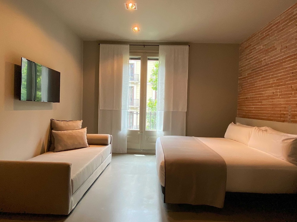 Uma Suites Pau Claris - Barcelona