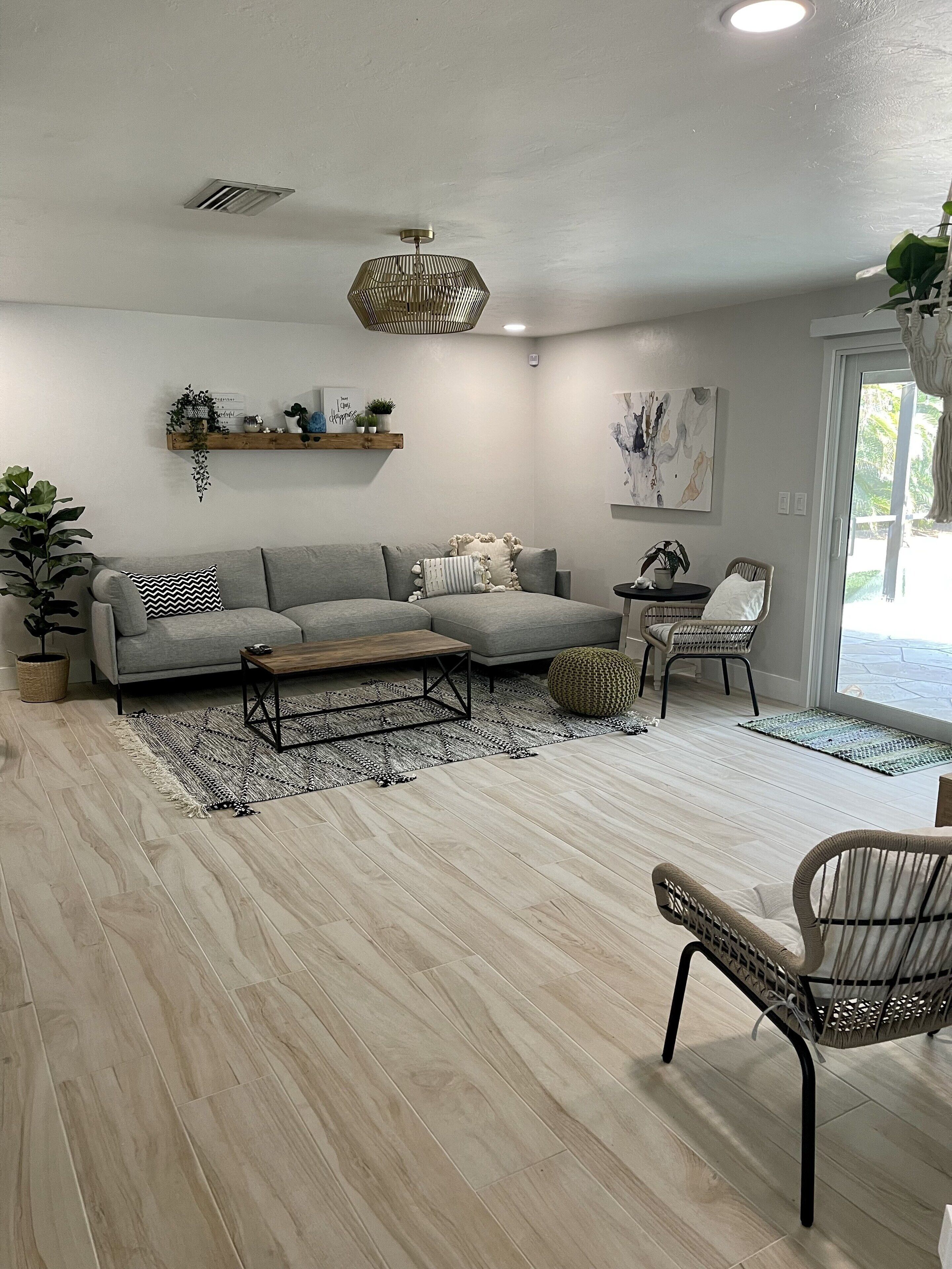 Updated Tropical Oasis, Very Private, Book Now For Family Vacations - Bonita Springs, FL