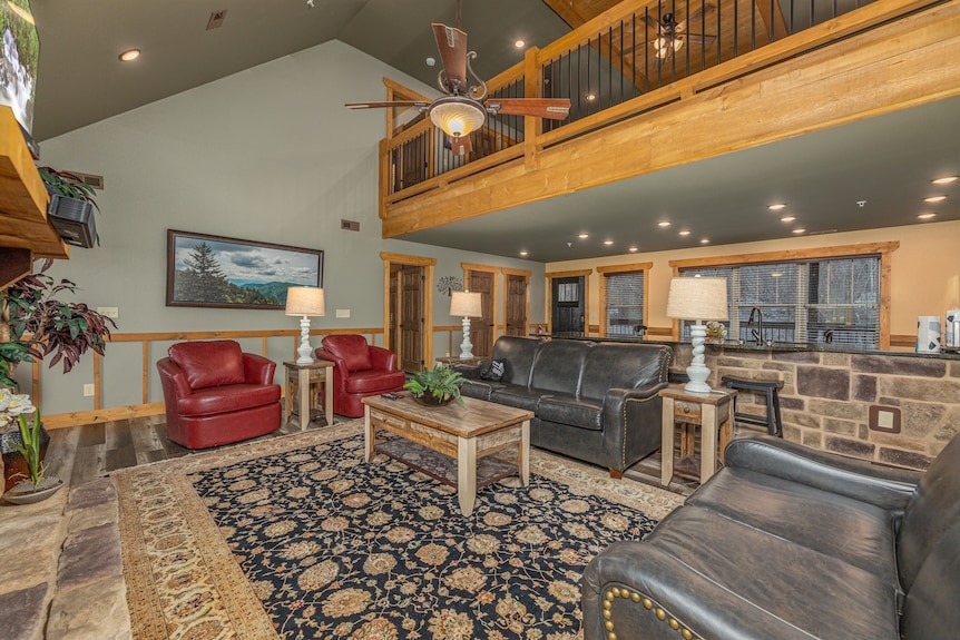 Spacious 4br, Hot Tub, Games Close To Dollywood. - Pigeon Forge, TN