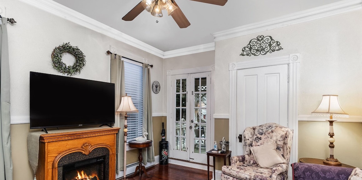 Private 3 Room Queen Suite W/kitchenette - Conowingo Reservoir, United States