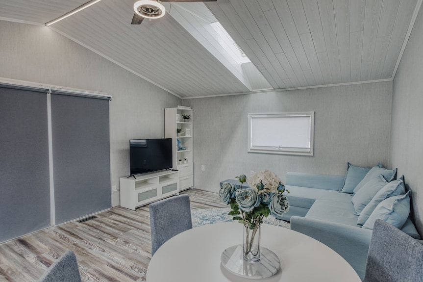 Modern & Cozy Stand-alone Apartment - Perfect Stay - State of New York