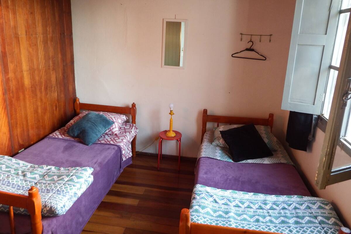 Quarto Twin Básico | Wi-fi grátis