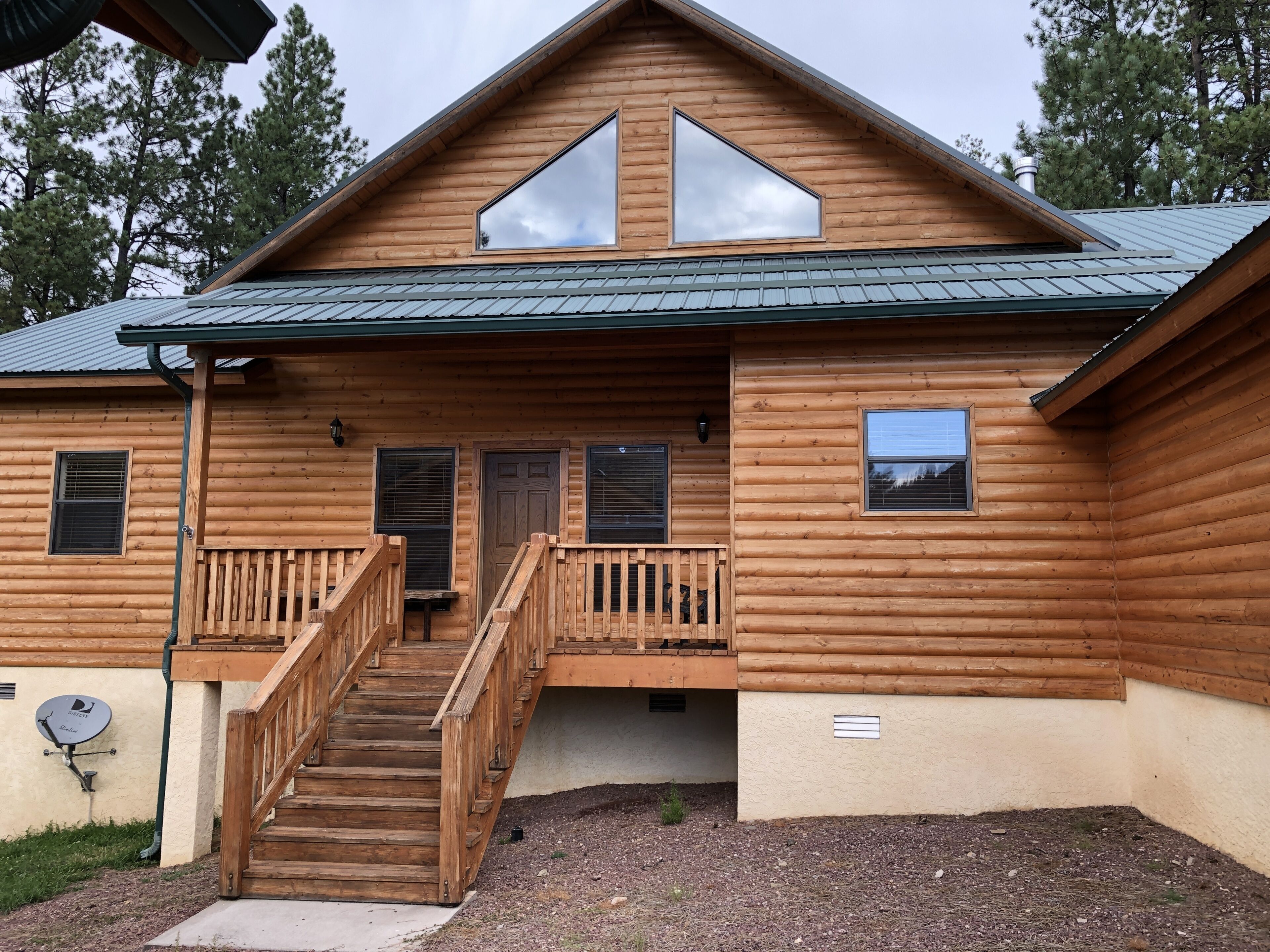 Luxury six bedroom modern cabin on seven acres of ponderosa pines in ...