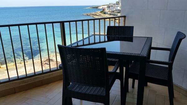 Seafront Apartment,  Amazing Views!!! - Malte