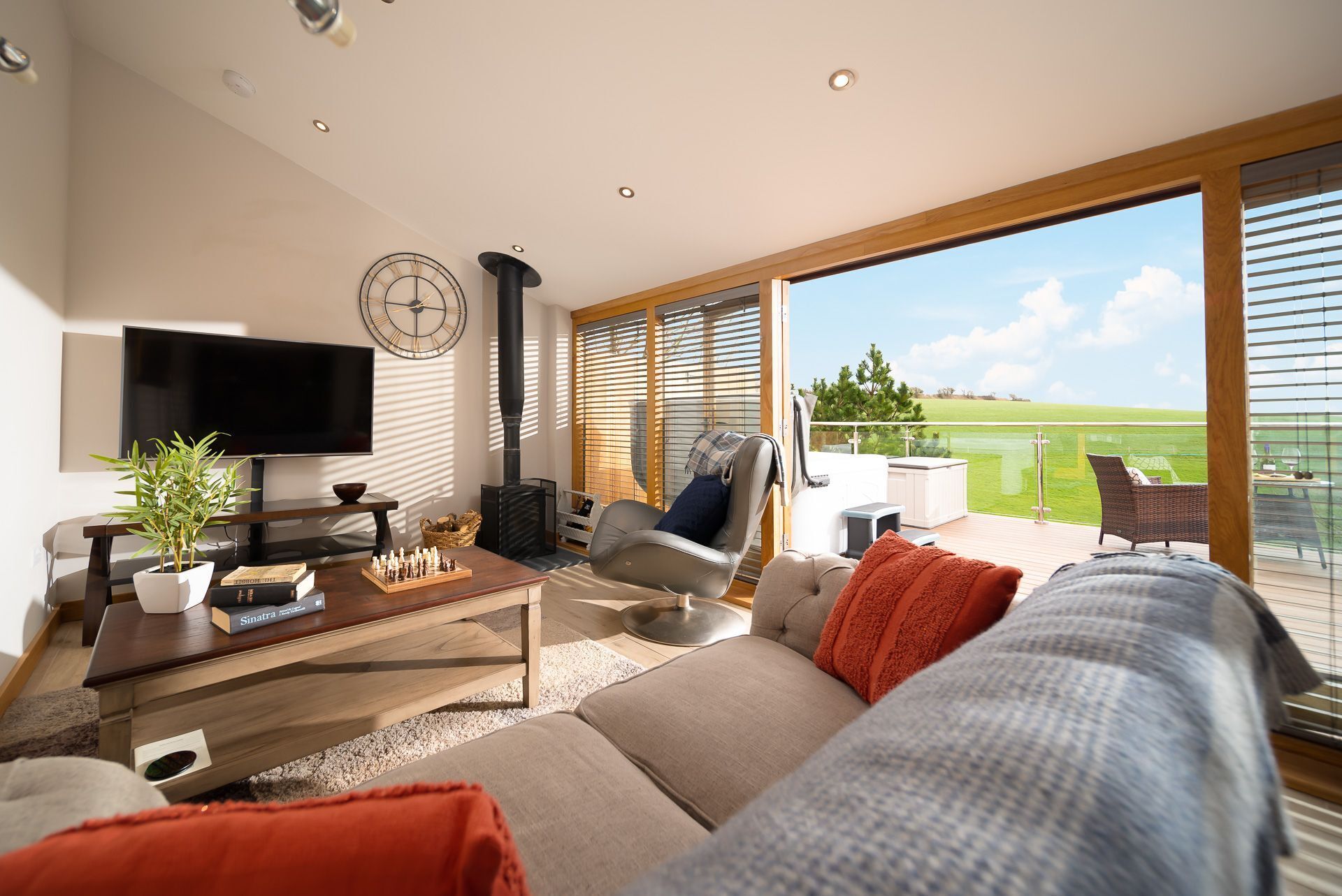 Charming Countryside Cottage For Couples With Private Hot Tub And Communal Games Room. - Devon