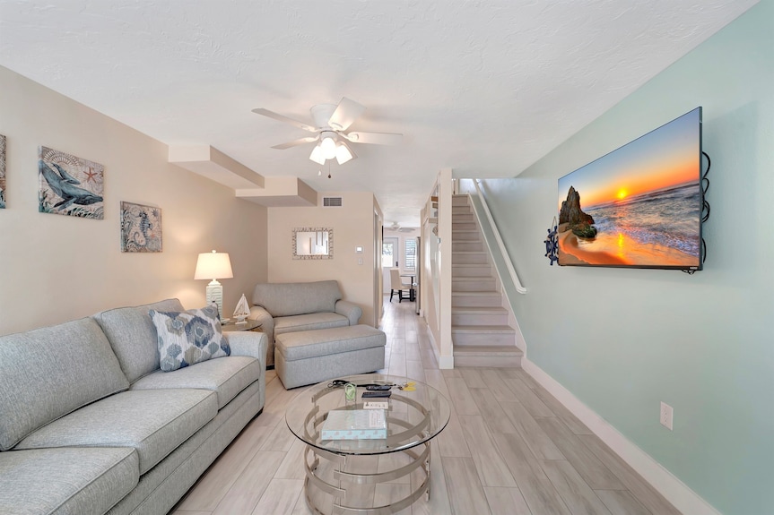 Spacious ~ Private Beach~shuffleboard~pool - Siesta Key, FL