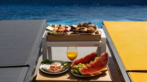 Villa Nobre, piscina privativa, vista para o mar | Com decoração personalizada, com mobília individualizada 
