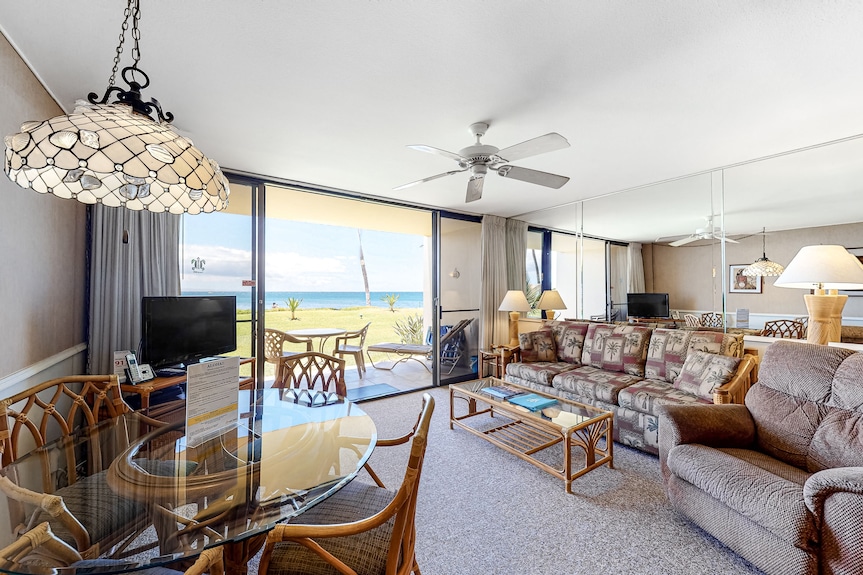 Sugar Beach Resort Oceanfront Condo With Pool, Hot Tub, Sauna, & Central Ac - Kealia Pond National Wildlife Refuge