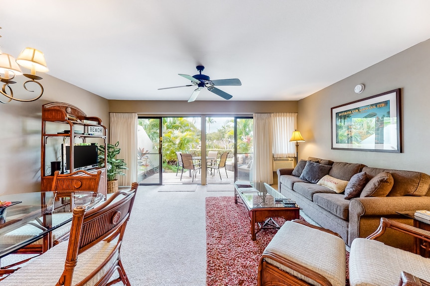 Sunny Condo With Pools, Hot Tub & Washer/dryer - Near Swimming & Surfing - Maui, HI