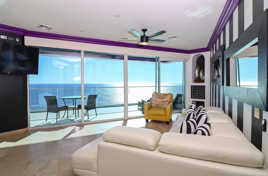 Wraparoundbalcony|lasolascondo|pools&jacuzzis|wifi - Rosarito