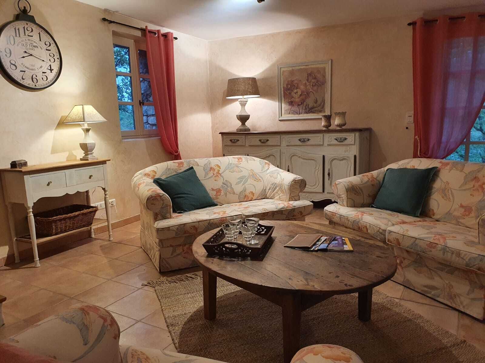 Gîte Les Ocres Provencal Farmhouse In Roussillon, Facing Lavender Fields - Bonnieux