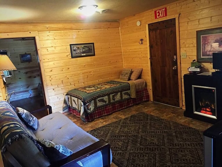 One Bedroom Cabin Near Mount Rushmore - Keystone, SD