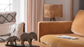 Zanzibar- Appartement 1 chambre | Sala de estar | Televisor de ecrã plano de 43 polegadas com canais digitais, televisor