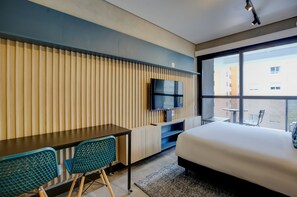 Studio | 1 quarto, cofre no quarto, secretária 