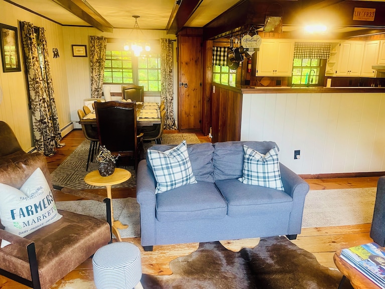 Perfect Lake Or Mountain Getaway Less Than 5 Minutes Away - Lake Sunapee, NH