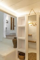 Suíte luxo | Roupas de cama premium, edredons de pluma, camas com colchões pillow-top