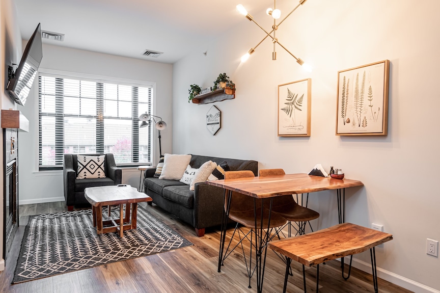 Resort Getaway ! Mtn Creek Ski-in Ski-out -Pool-hot Tub-sauna - 漢堡