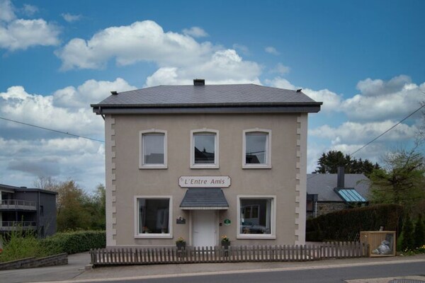 Elegant Waimes Mansion Stay - Butgenbach