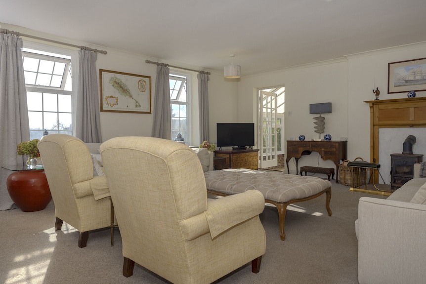 Secluded Farmhouse Set In 300 Acres, Sleeps 11 Comfortably, And Up To 14 People. - England