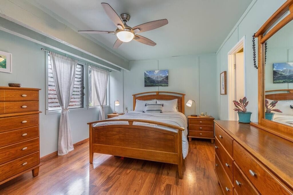 Paradise Found At The Hale Kalani - 3 Bedroom Surf Condo In Princeville. - Princeville, HI