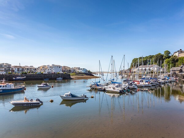 Harbour View - Borth Y Gest