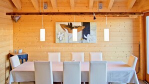 Chalé Básico, várias camas | Restaurantes