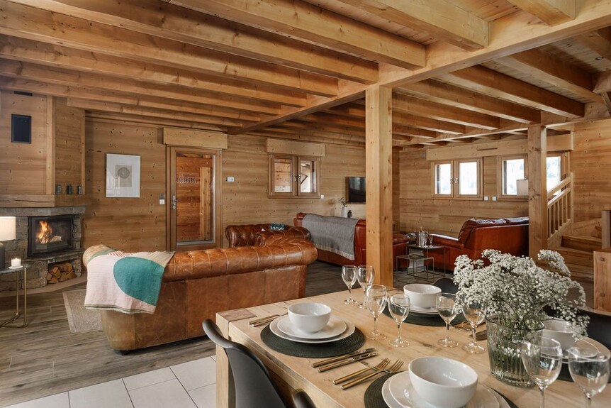 Luxury Mountain Lodge In Central Morzine | Sleeps Up To 14 | Jacuzzi And Sauna - Morzine