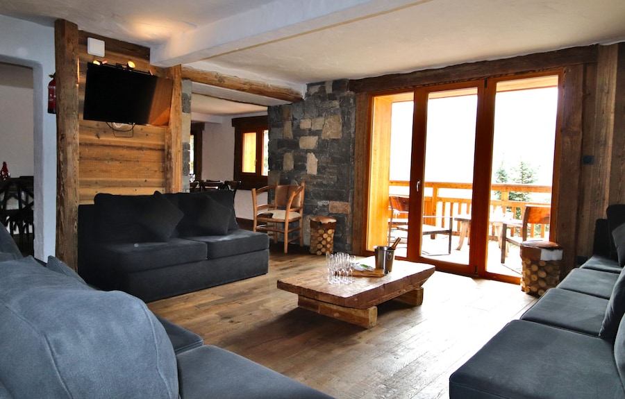 Chalet Sleeps 18 Pool Jacuzzi Cinema Room Slope And Mountain Views - Claviere