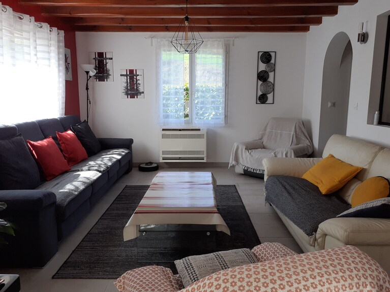 Charmante Maison Basque Avec Jacuzzi, Proche De L'océan - Ciboure