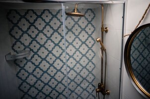 Apartamento, casa de banho anexa | Casa de banho