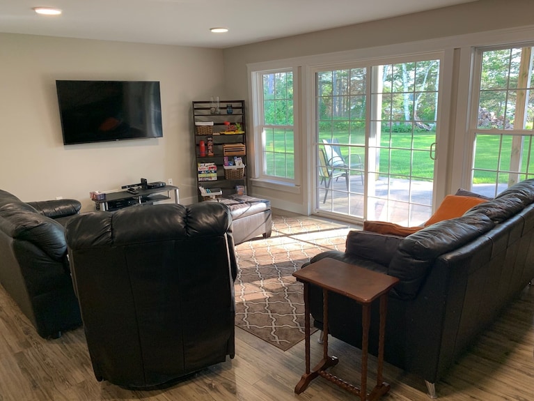 5 Bedroom Home With Beautiful Waterview-sleeps 10 - 샬럿타운