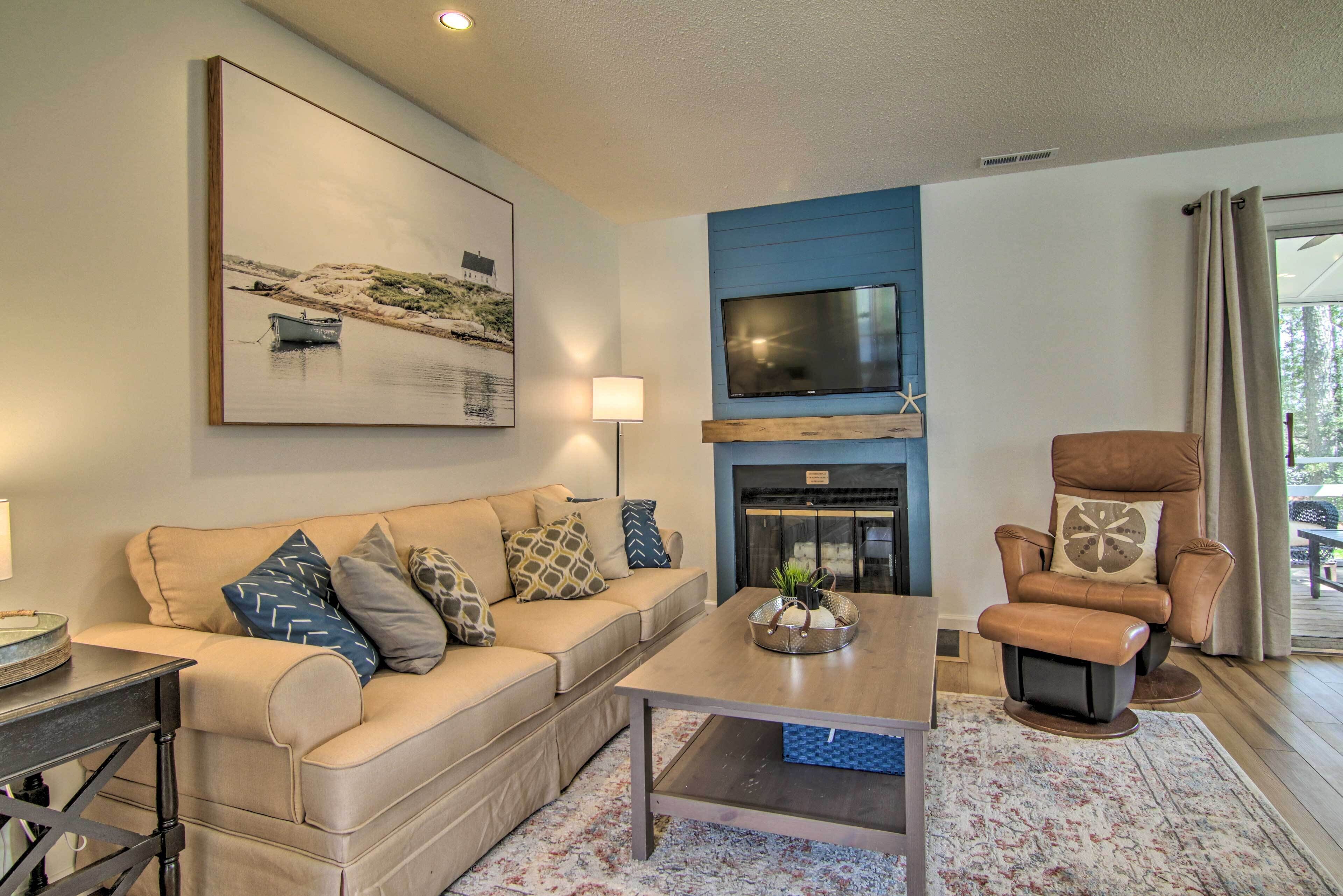 1 Mi To Beach & Boardwalk: Family Townhome - Bethany Beach, DE