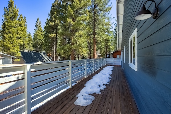 Amachen Cabin - Pet & Family Friendly - Woof Woof! - South Lake Tahoe, CA