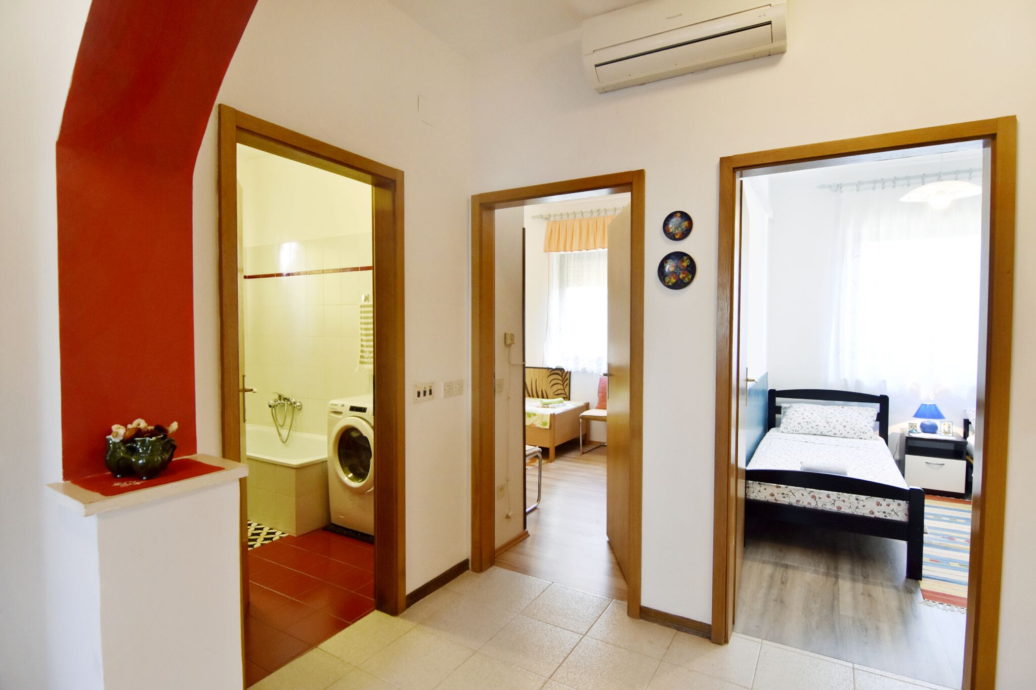 Appartamento Con 3 Camere Da Letto, Aria Condizionata E Parcheggio - Canegra