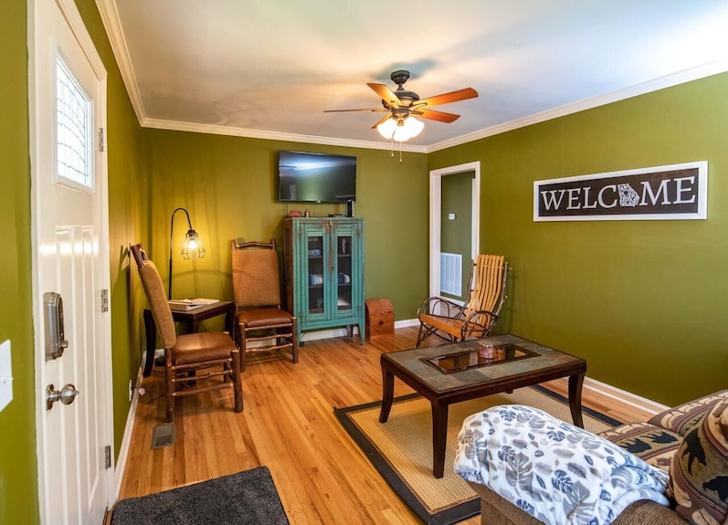 Cozy Getaway With A View! - 조지아