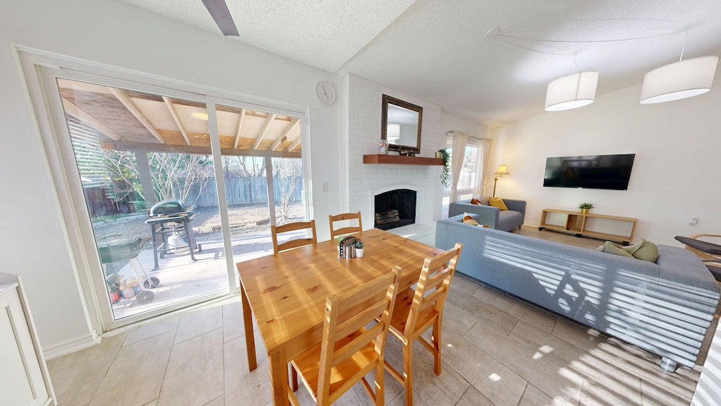 Cozy Family Home - Sunrise - San Antonio