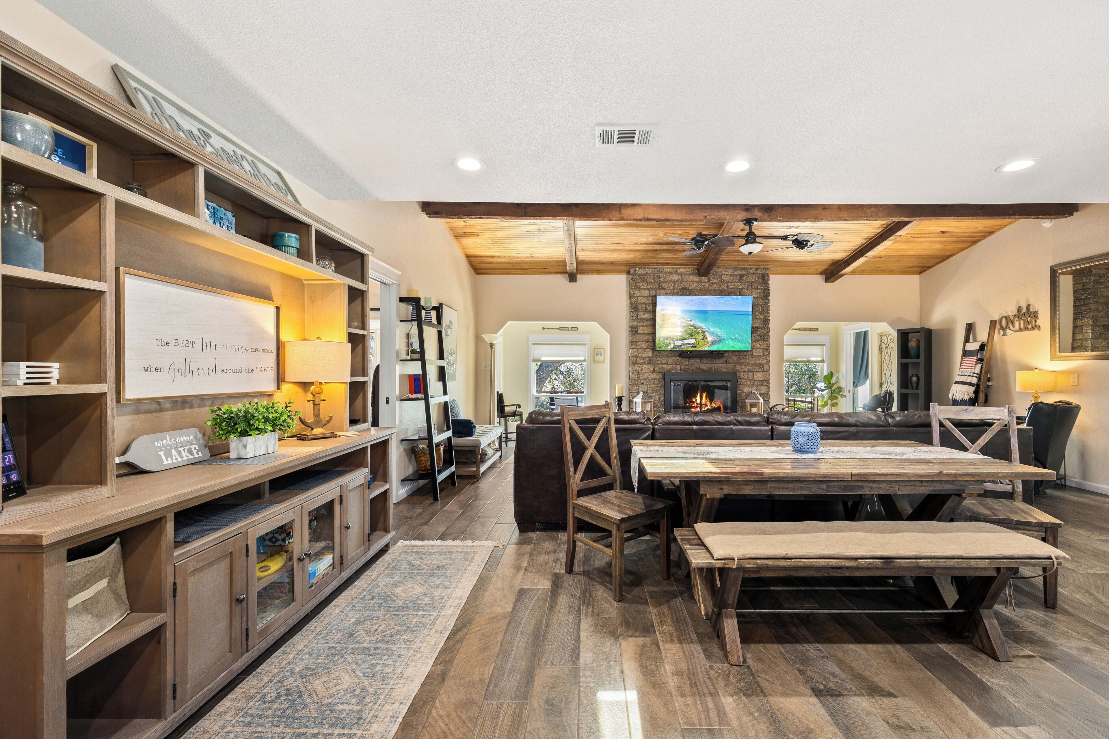 Hilltop Haven By The Lake - Lago Vista, TX