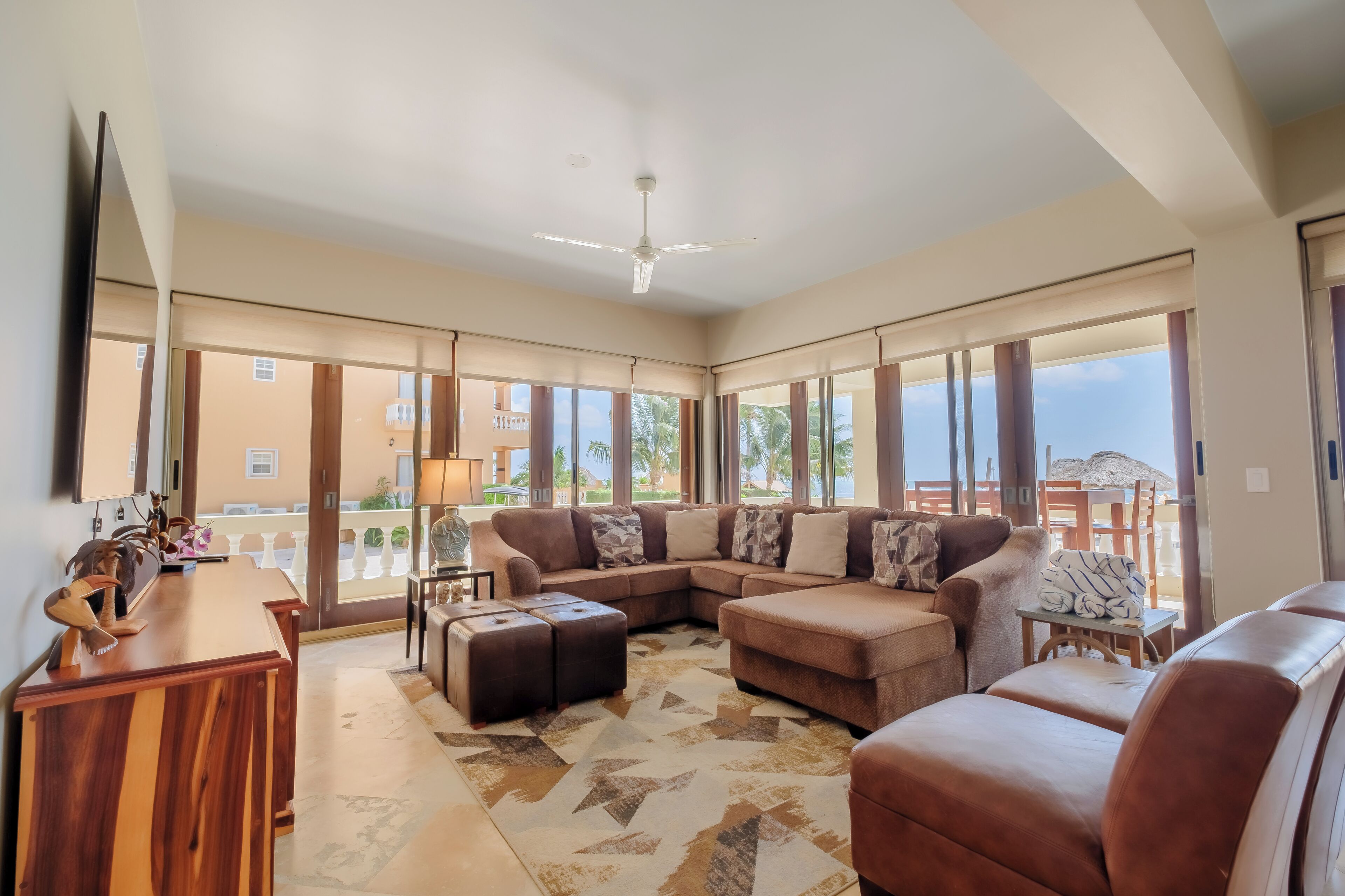 Oceans Edge 1a  Ground-floor Beachfront Condo On Ambergris Caye - Belize