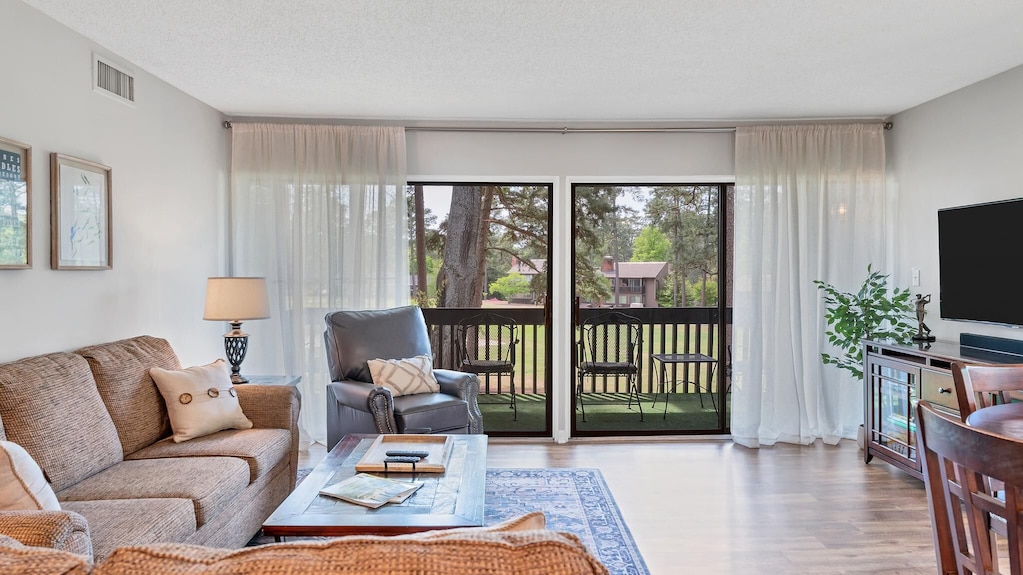 Pinseeker, A Greenside Condo On No. 5 - Walk To Pinehurst Clubhouse - Timber Lake, Seven Lakes