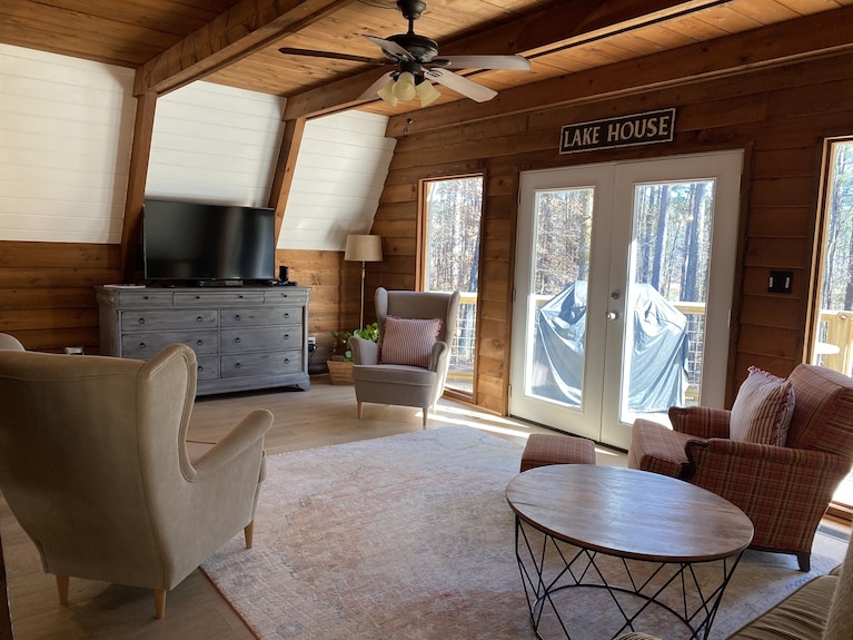 Lakefront Cabin On West Point Lake, Private Dock, Fire Pit! Near Lagrange - West Point, GA