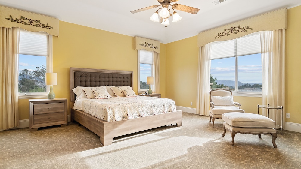 French Wine Country Estate With Infinity Pool+wine Tasting Room - Temecula, CA