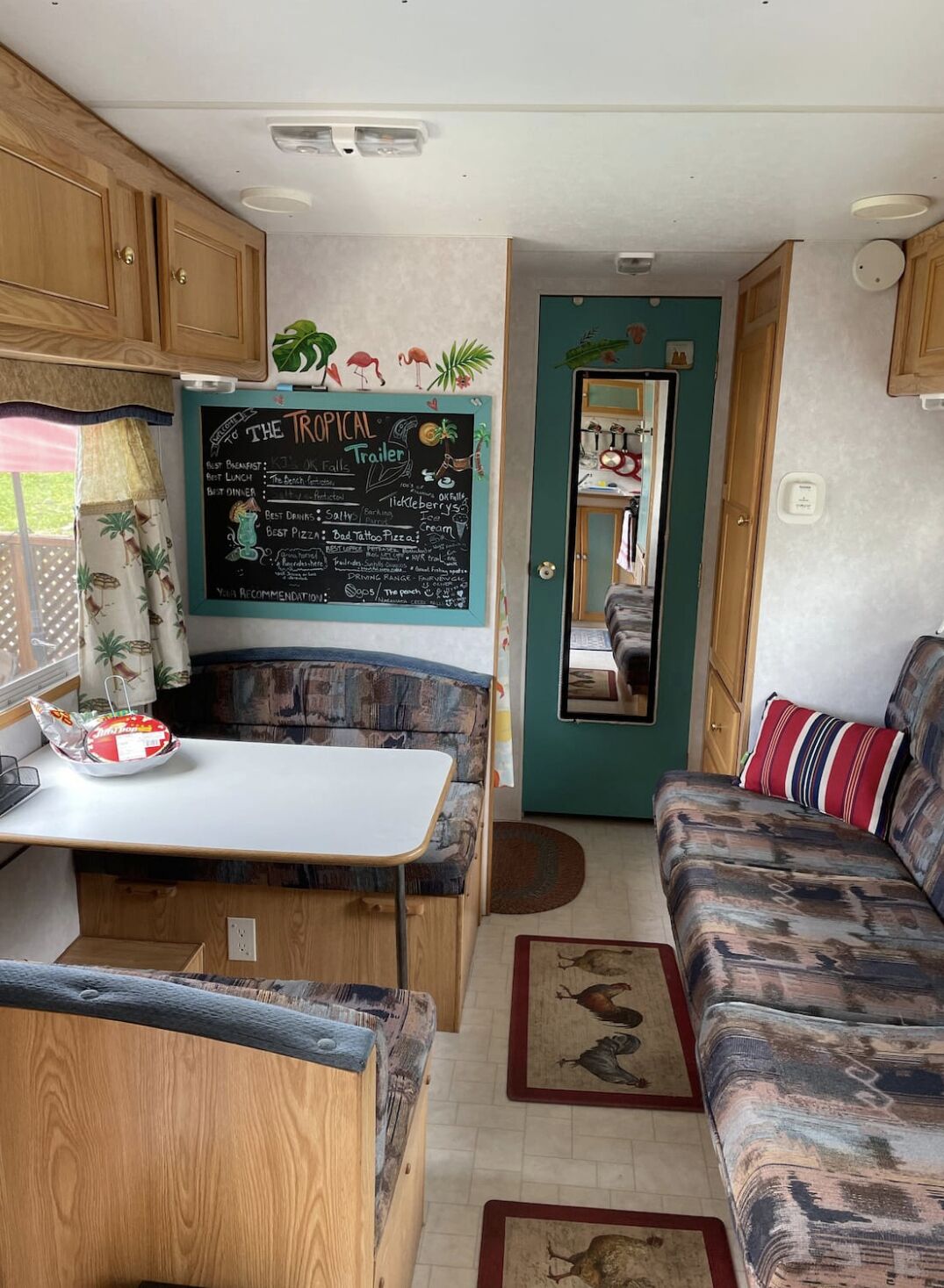 Farm Stay Marron Valley- 5th Wheel Trailer - British Columbia