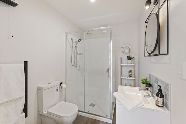 Peace And Privacy - Waikanae