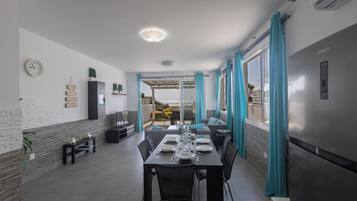 Villa, 3 quartos, piscina privativa, vista para o jardim | Sala de jantar