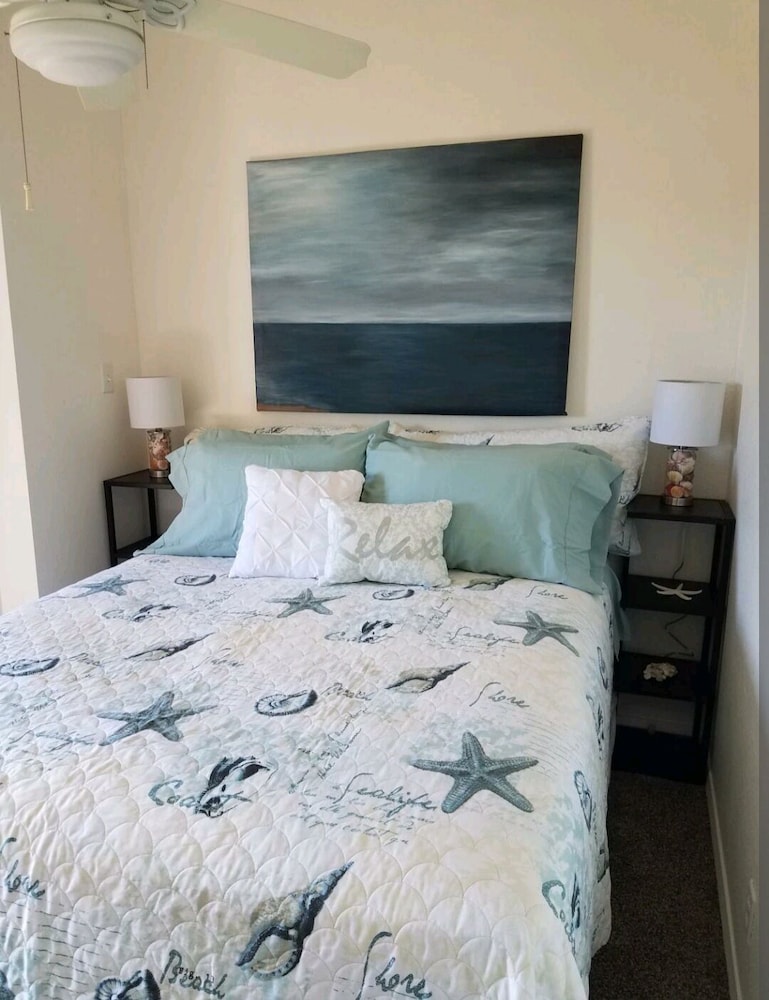 Perfect Location For Exploring. Steps To Beach! - Kauai, HI